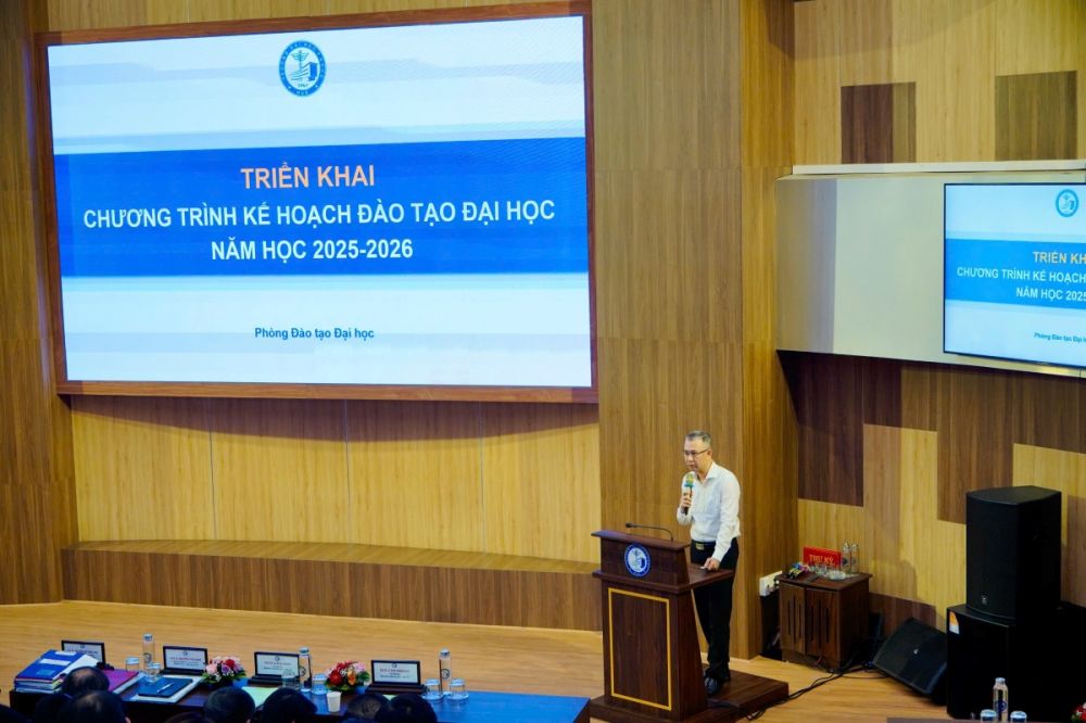 Hoạt động Hue-UMP | Công bố quyết định bổ nhiệm lại chức danh giáo sư năm 2025 và Hội nghị triển ...